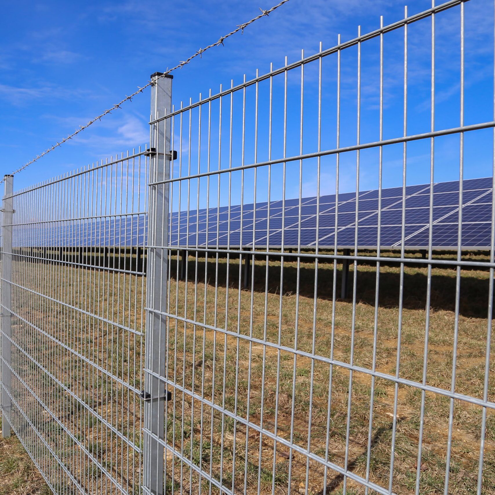 Solarparkumzäunung – Zaunbau Schaefer